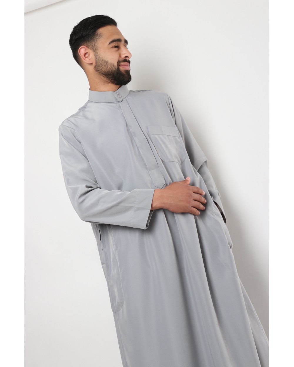 Collection homme - Long qamis satiné mat col montant manches longues