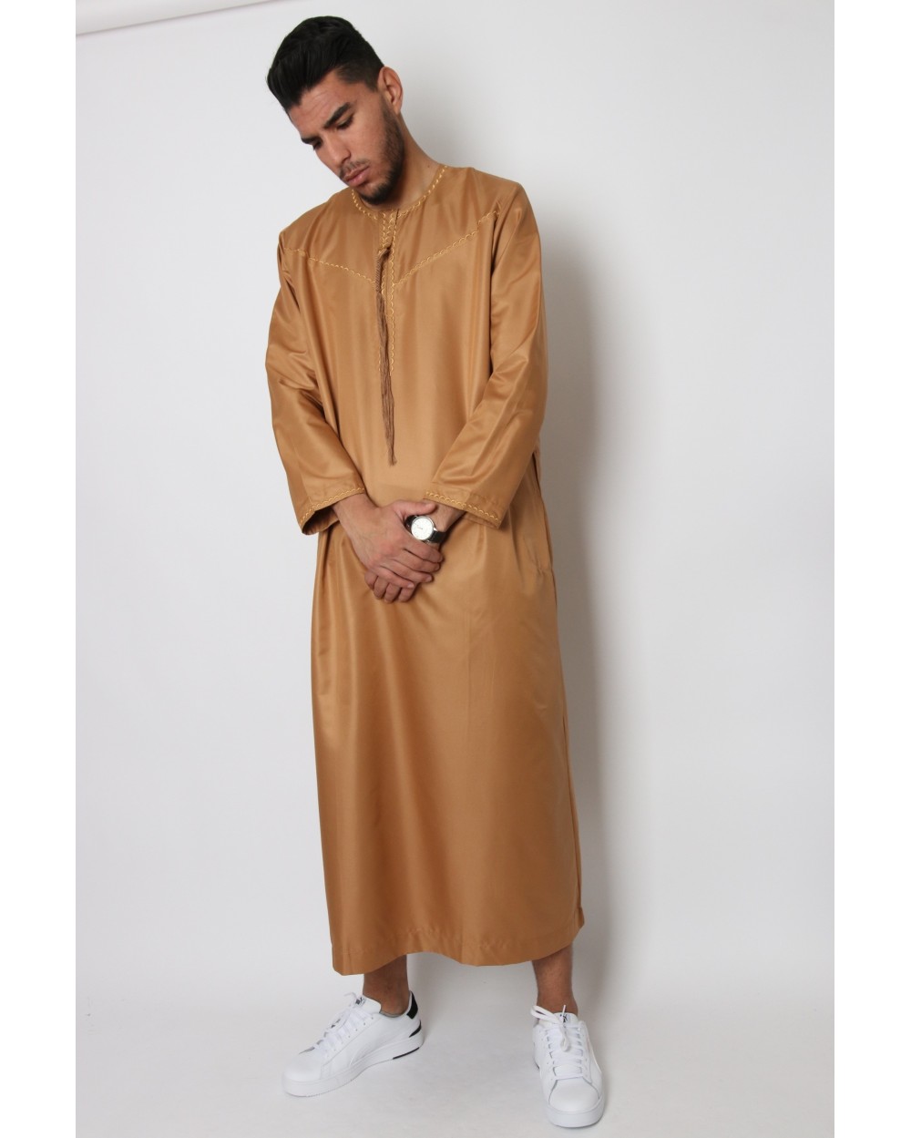 Qamis Omani Zein arcade embroidery