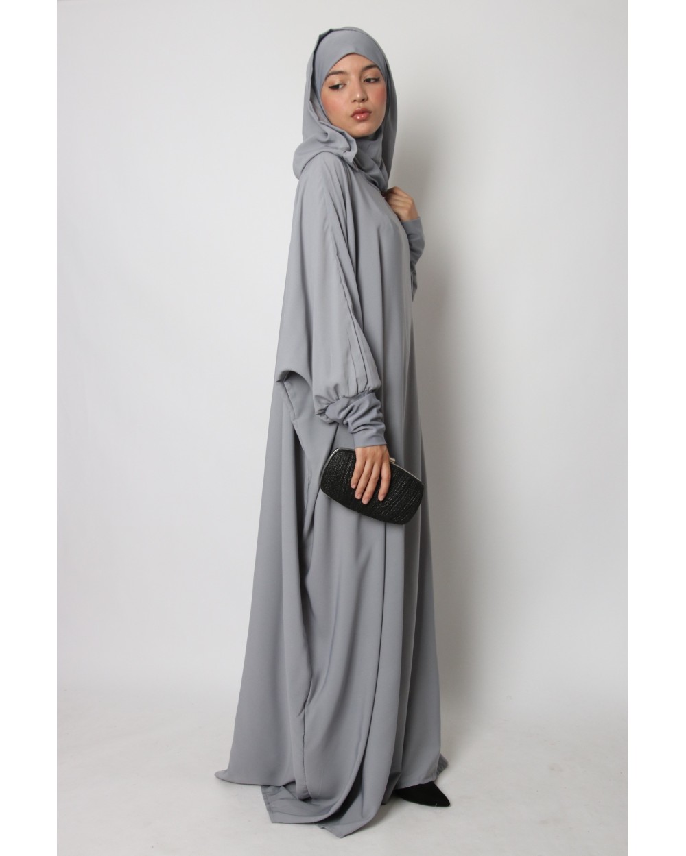 Long oversize abaya for veiled muslim woman ramadan outfit 2022 modest