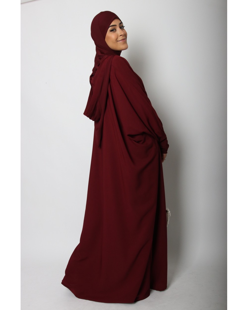 Long oversize abaya for veiled muslim woman ramadan outfit 2022 modest