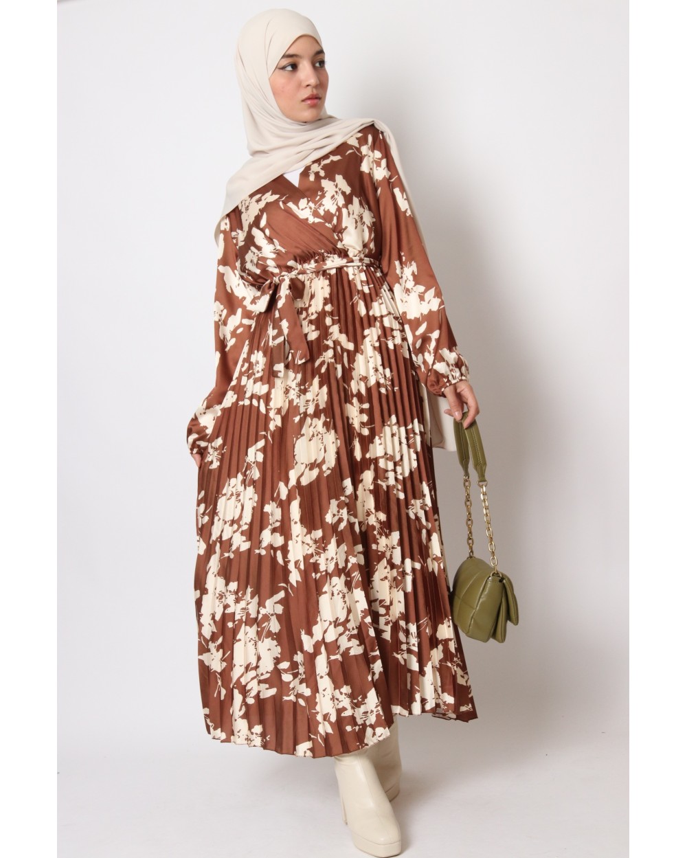 Robe satin plissée fall