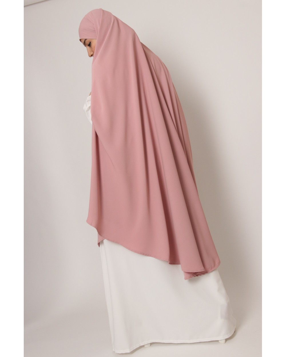 Khimar with slits
