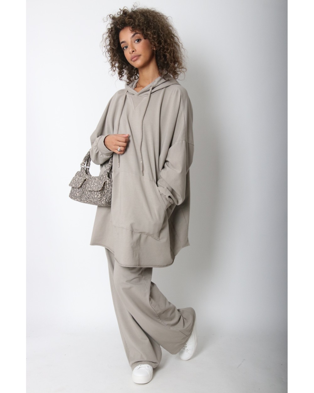 Oversized sports set